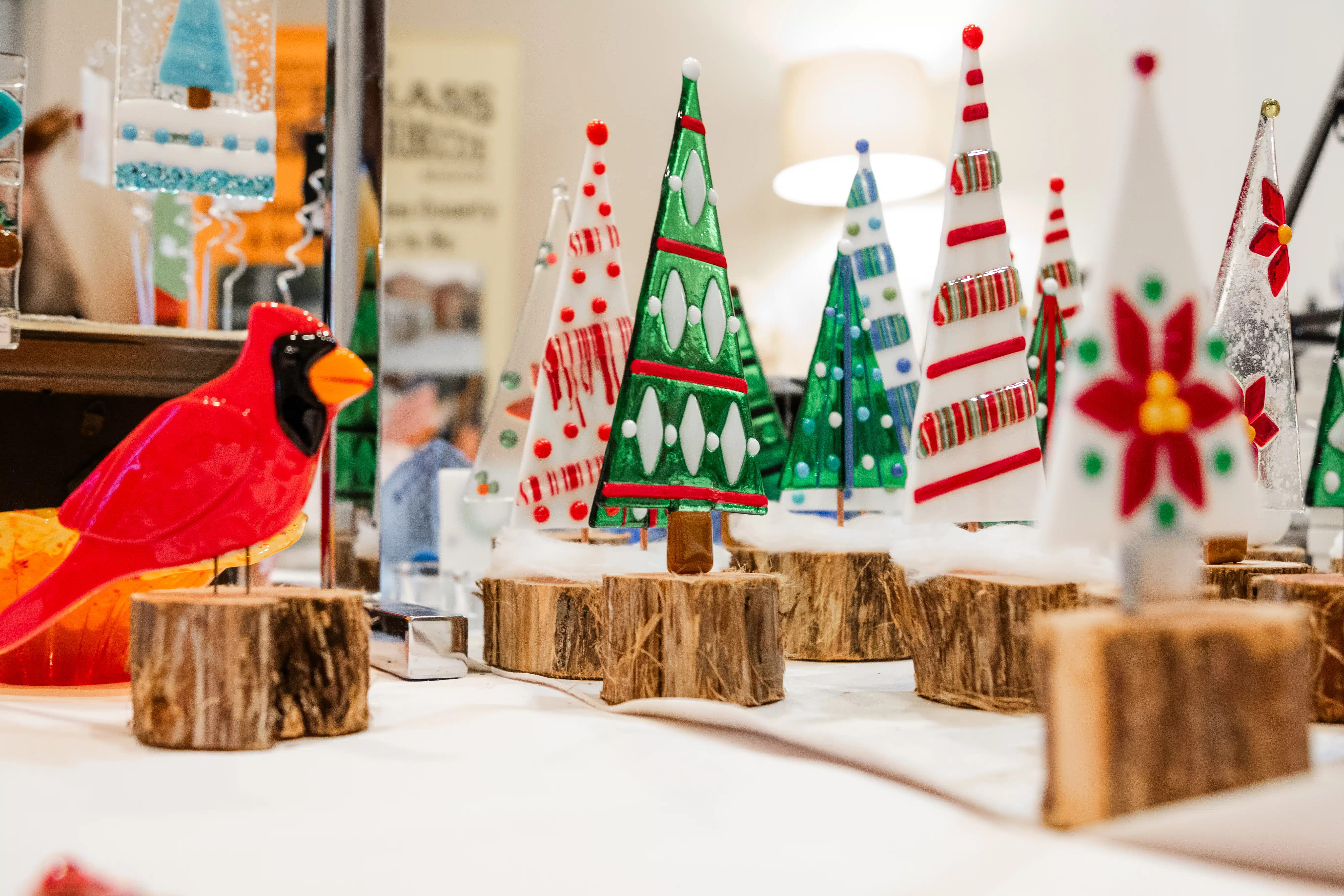 🎄 Know Before You Stroll: Your Guide to the 2025 Mistletoe Art Stroll ...